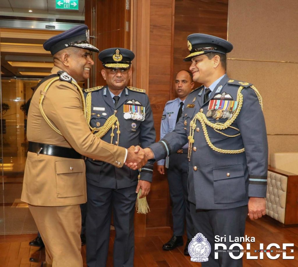 Inspector General of Police calls on Commander of Air force – SRI LANKA ...